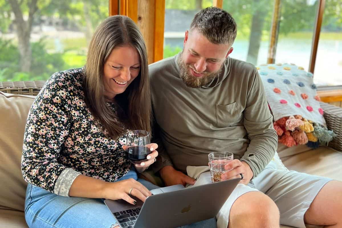Money Dates: How to Talk about Money with Your Partner - Financial Self ...